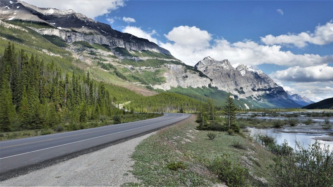 5 Best Alberta Road Trips | The Traveller World Guide | Best Travel ...